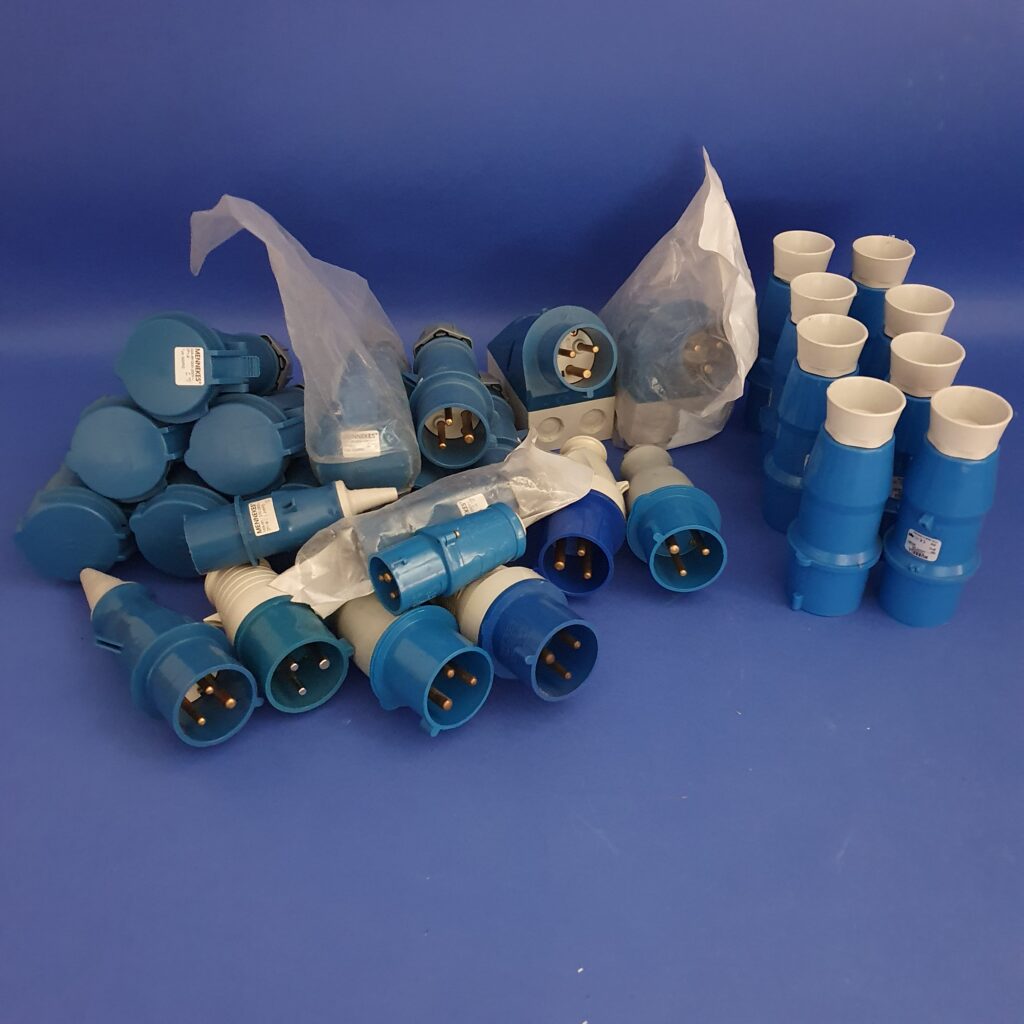 29 x 32A 16A Commando Plugs & Sockets Job Lot - aircomms